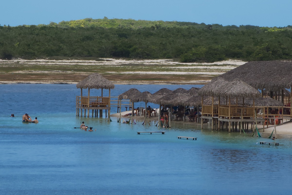Ponto Turístico - A Lagoa Azul – Caminho dos Ventos | Chalés em ...